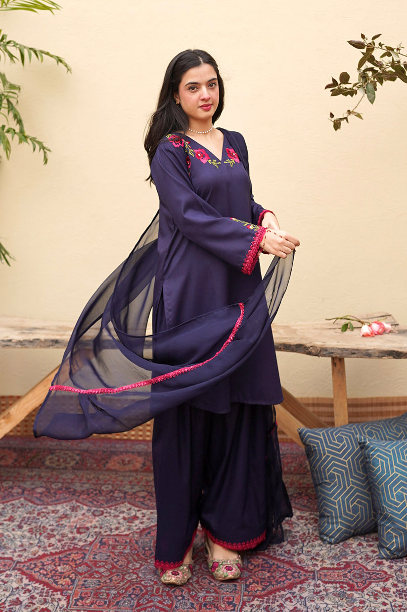 Buy Women Clothes Online | Clothing Brand Pakistan | Collar & Cuffs ...